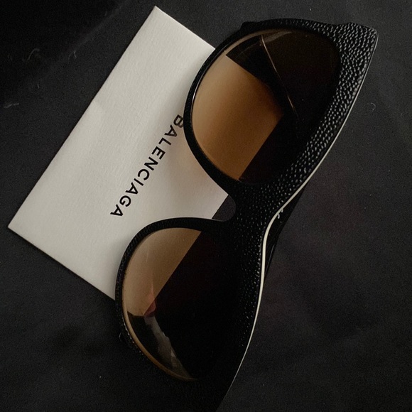 Balenciaga | Accessories | Balenciaga White And Black Textured ...